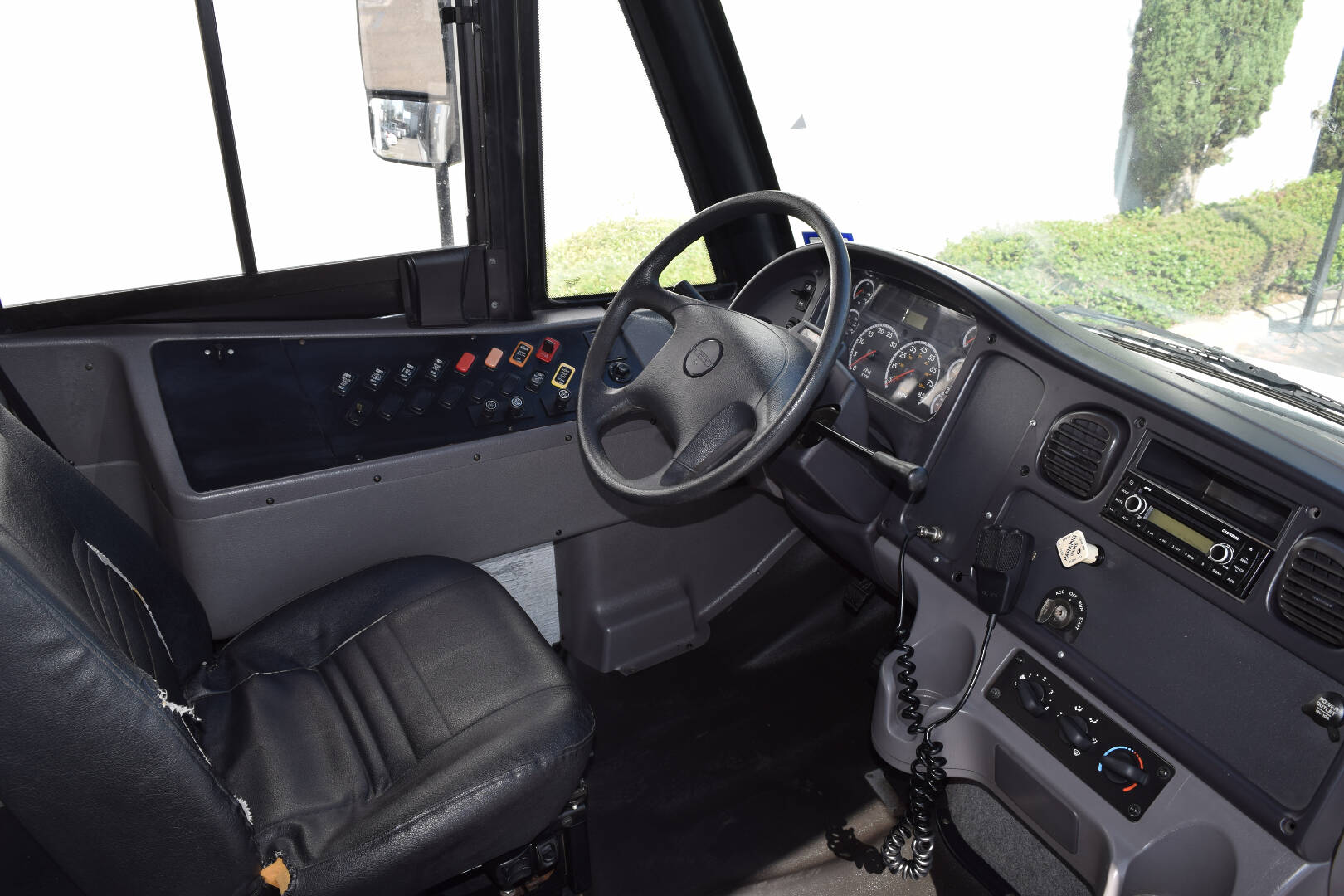 2008 Freightliner M2 32 Activity Bus For Sale