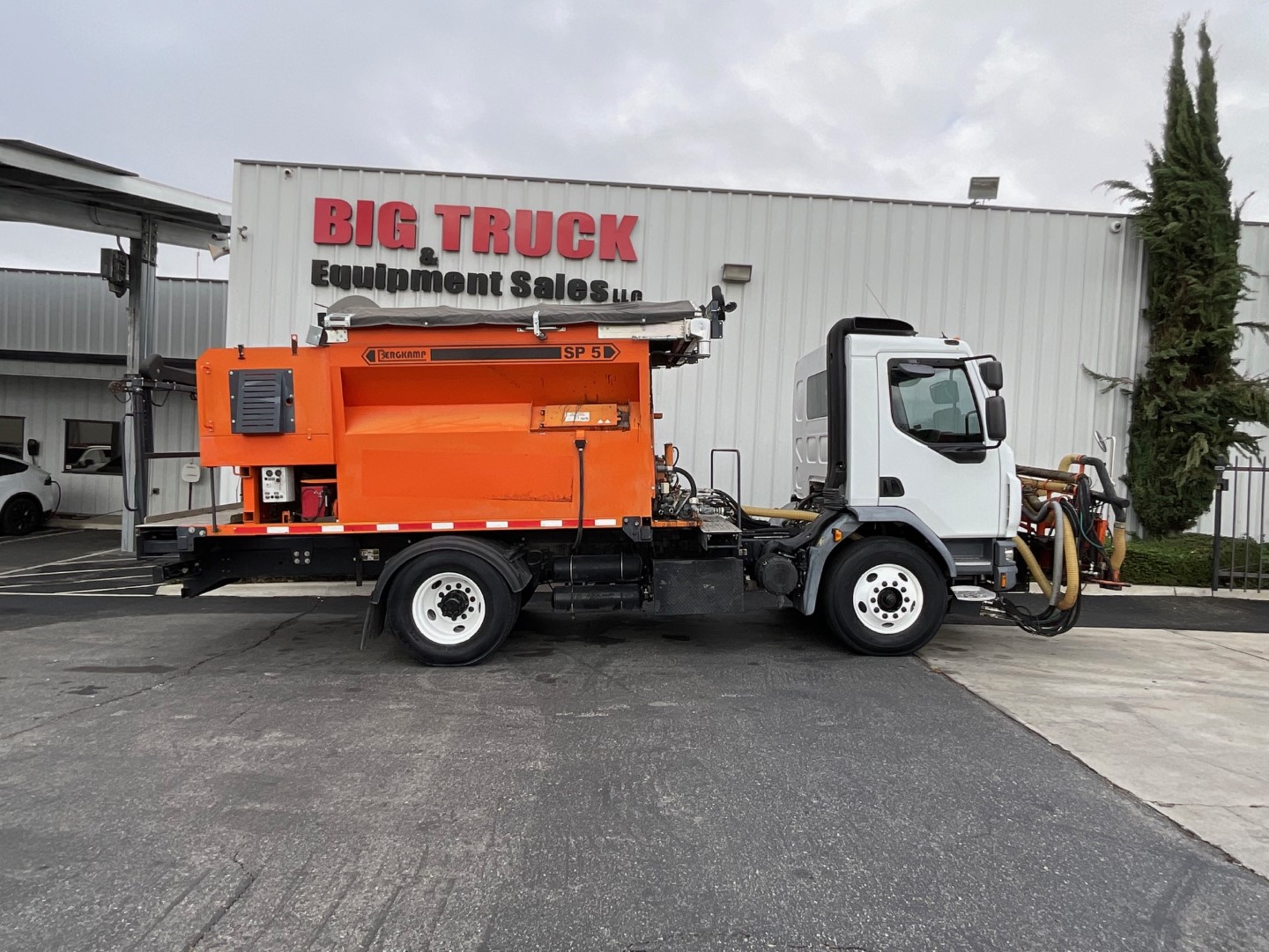 2017 Kenworth K370 Bergkamp SP5 Spray Injection Pothole Patcher For Sale