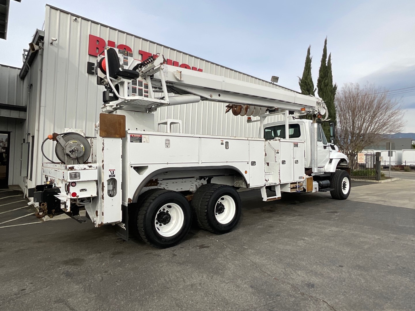 2013 International 7400 6x6 Altec D4065B-TR Digger Derrick Truck For Sale