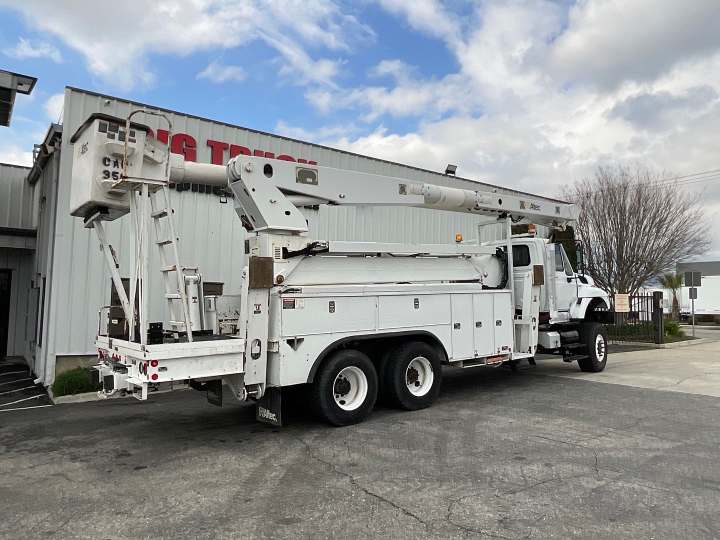 2012 International 7400 6x6 Altec AM900-E100 105' Bucket Truck For Sale