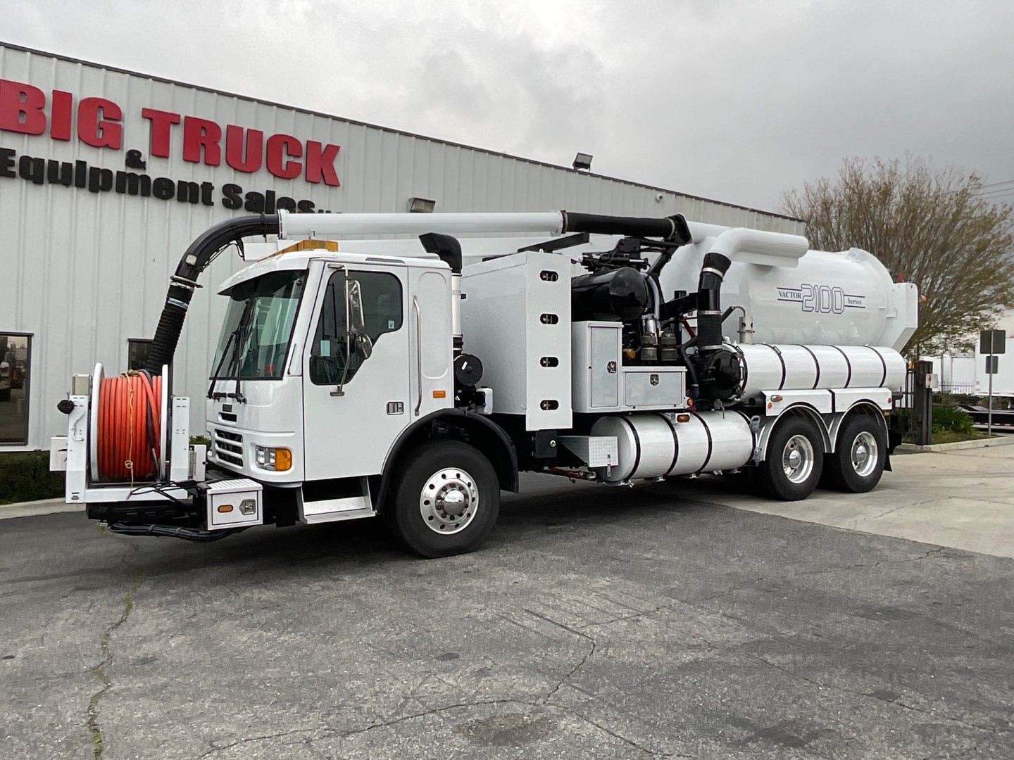2011 Freightliner Condor CNG Vactor 2100 Vacuum Truck For Sale