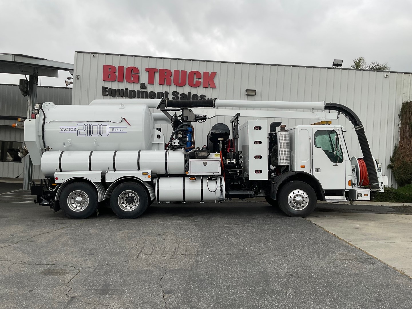 2011 Freightliner Condor CNG Vactor 2100 Vacuum Truck For Sale