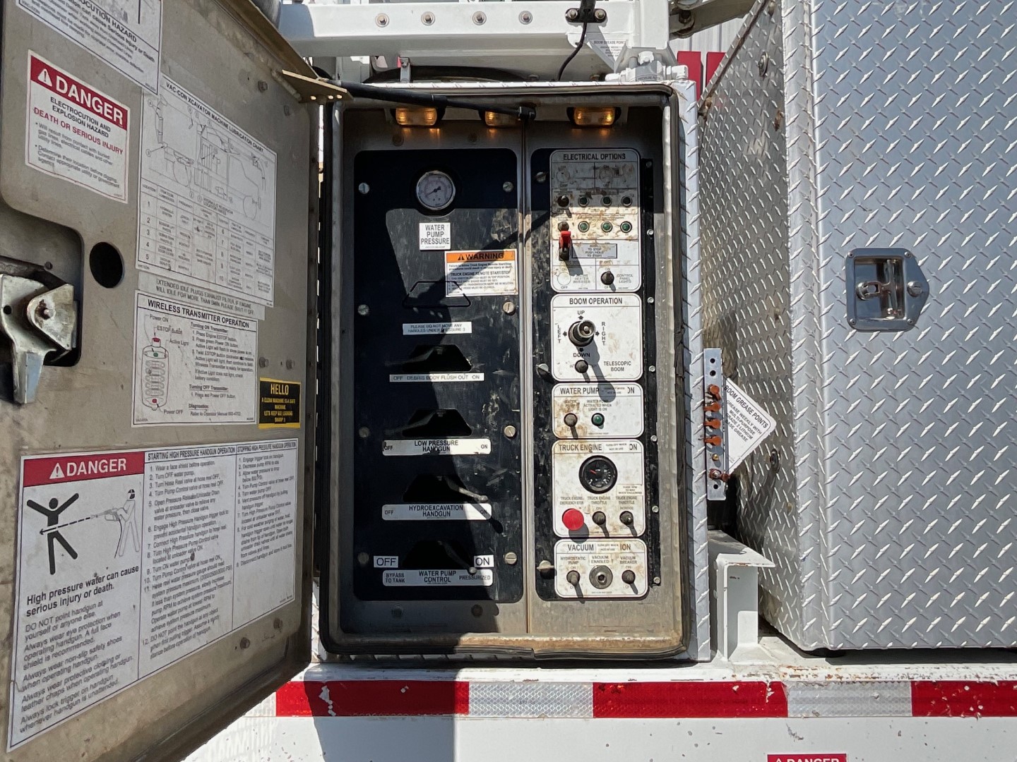 2014 International 7600 Vac Con VX311LH Hydro Excavation Truck For Sale