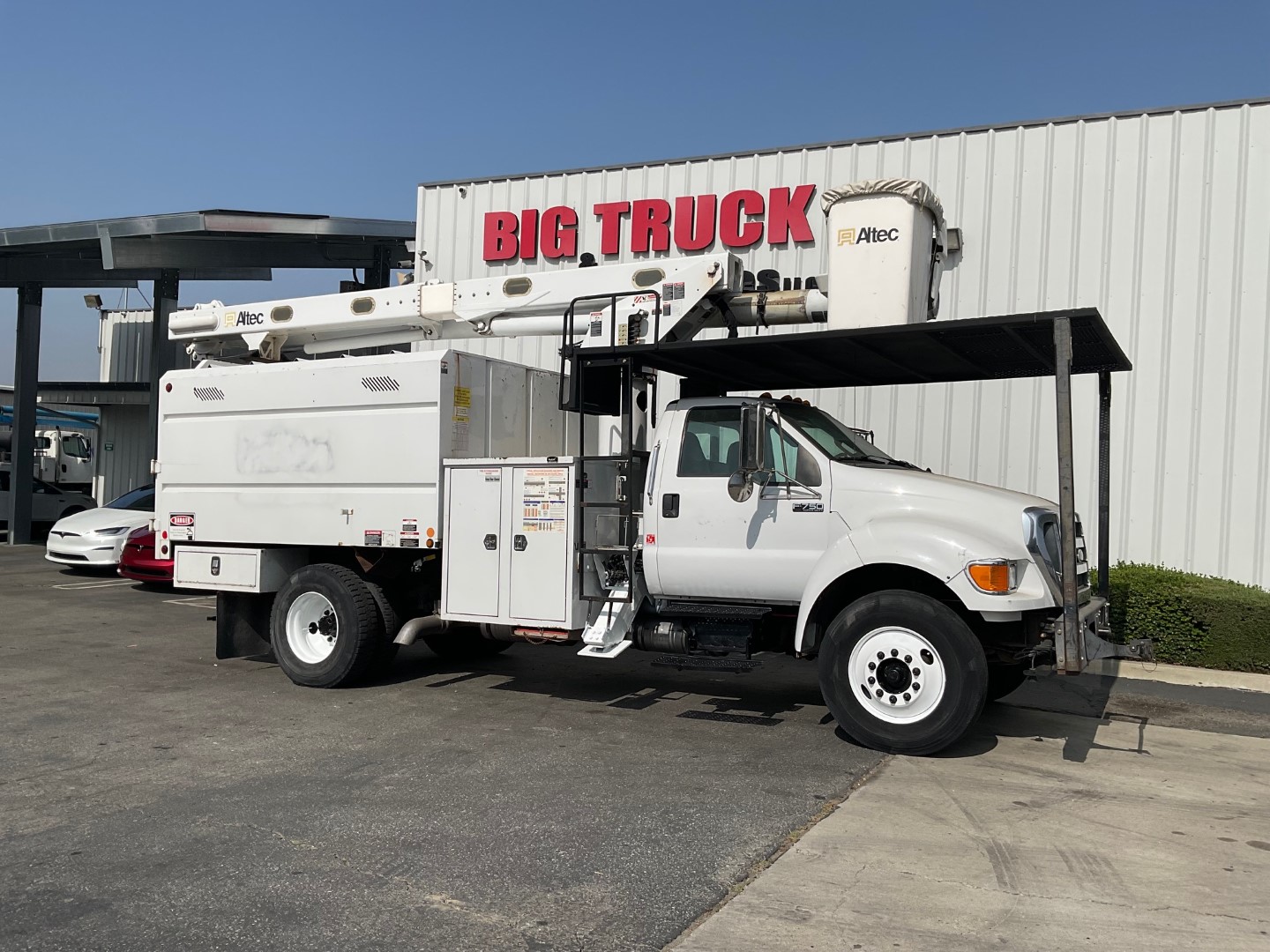 2013 Ford F750 Altec LR7 56 61' Forestry Bucket Truck For Sale