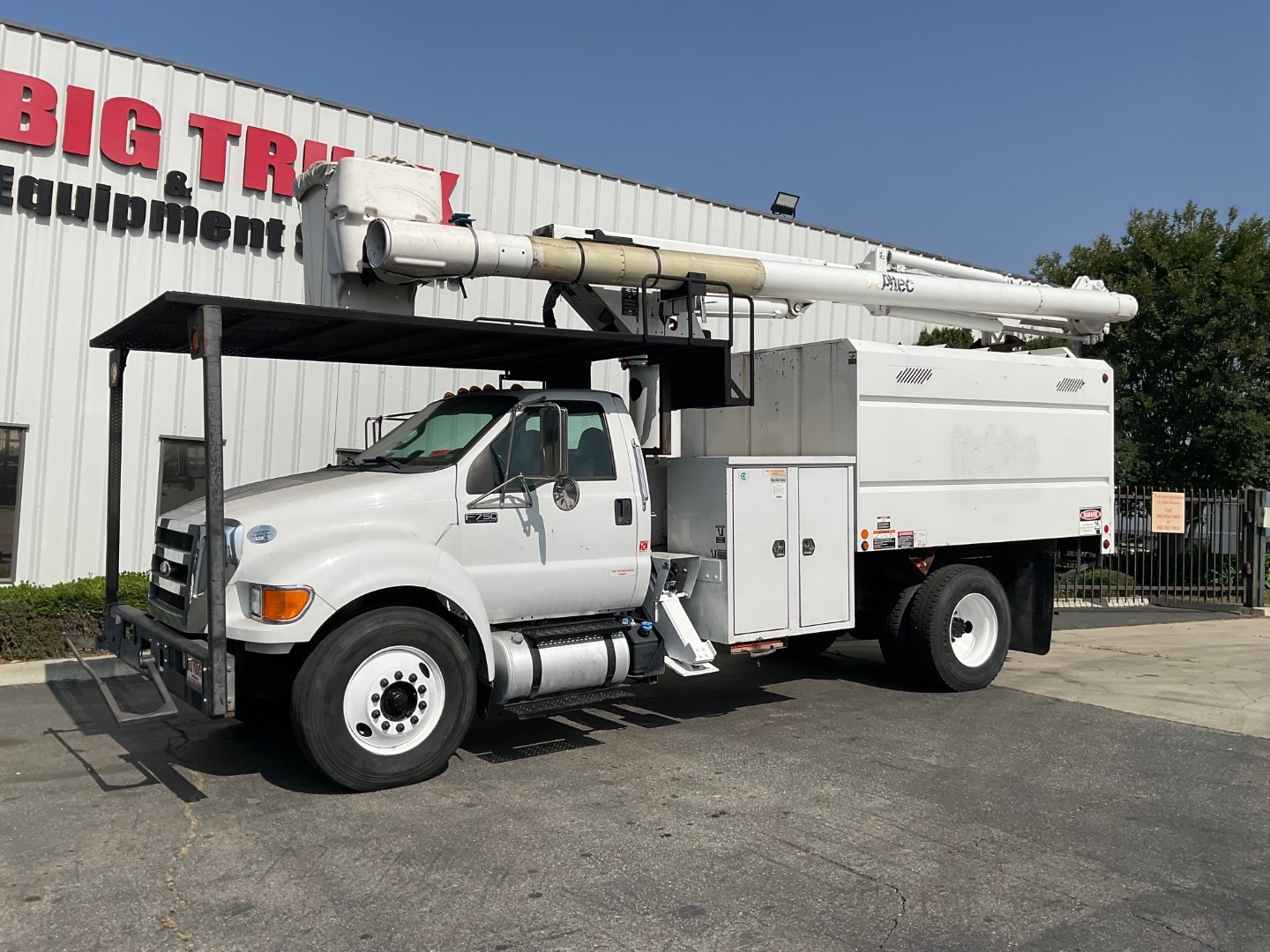 2013 Ford F750 Altec LR7 56 61' Forestry Bucket Truck For Sale