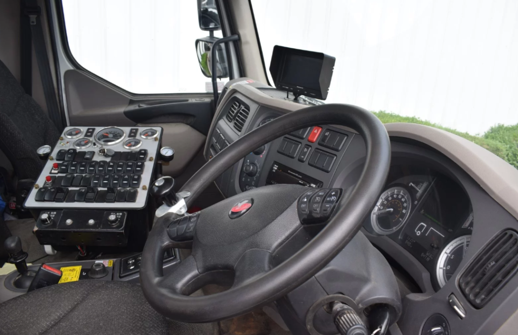 Types of Street Sweepers: Choosing the Right Model for Your Needs - Big ...