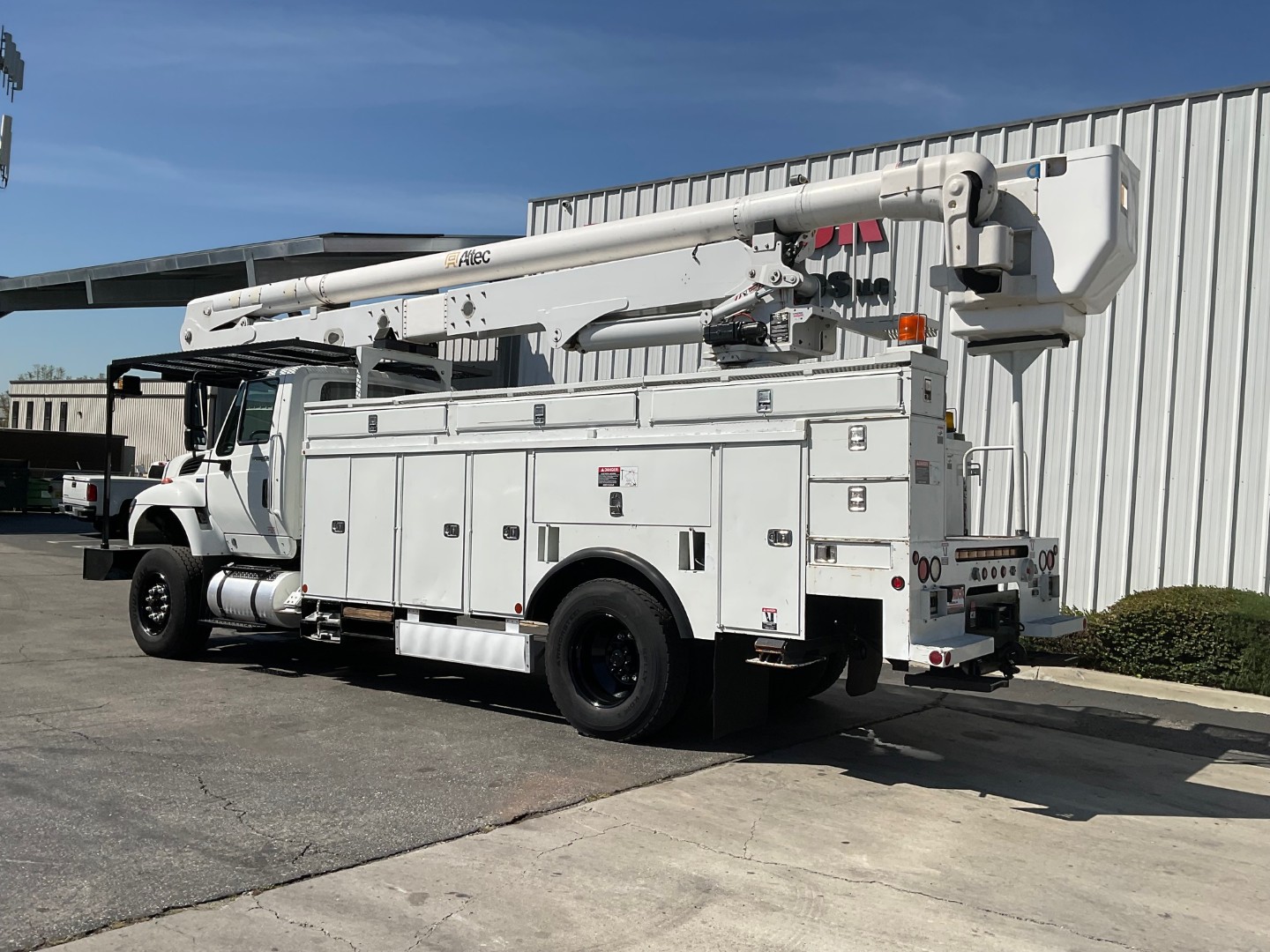 2012 International 7500 Altec AA60E 65' Bucket Truck For Sale