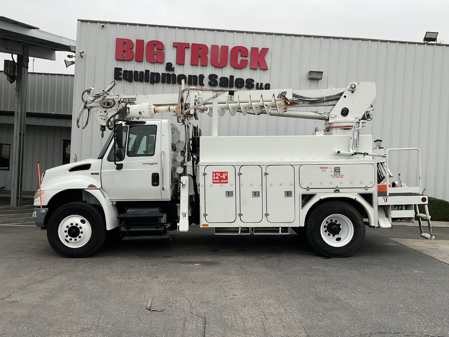 2012 International 4300 Terex Commander C4045 Digger Derrick For Sale