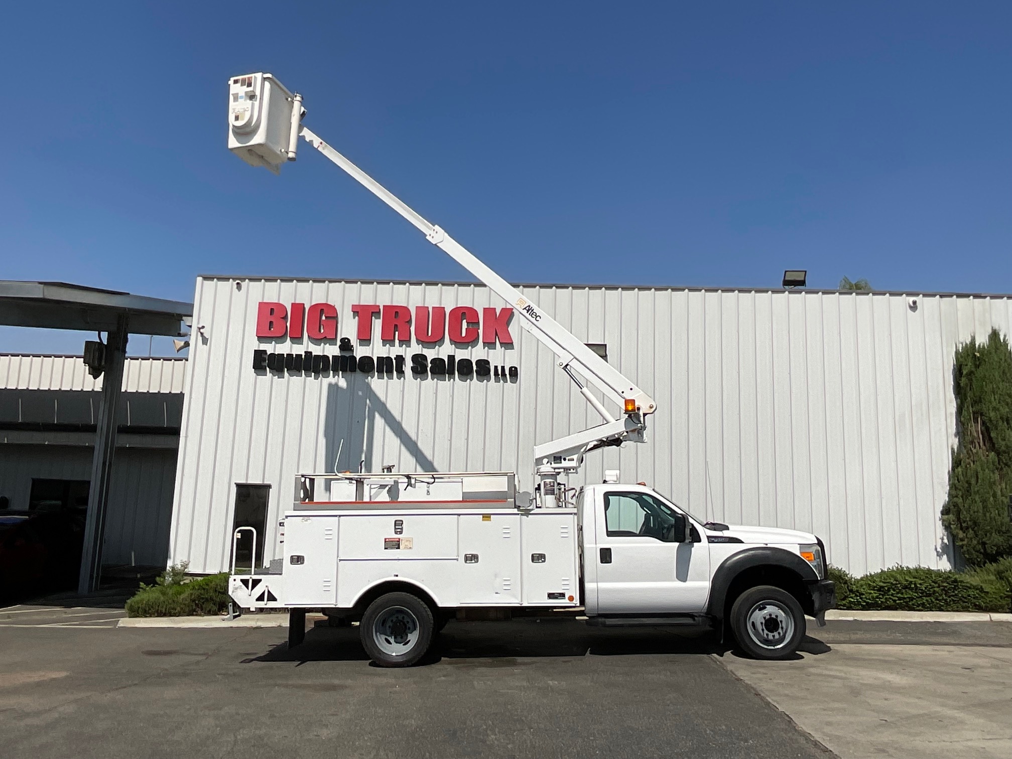 2012 Ford F450 Altec AT200A 35' Bucket Truck For Sale