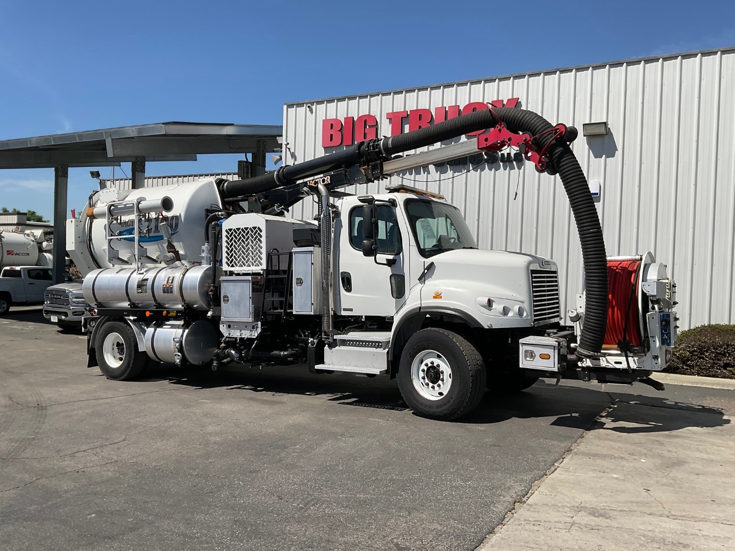 2012 Freightliner M2 Vactor 2100 Plus Hydro Excavation Vacuum Truck For ...