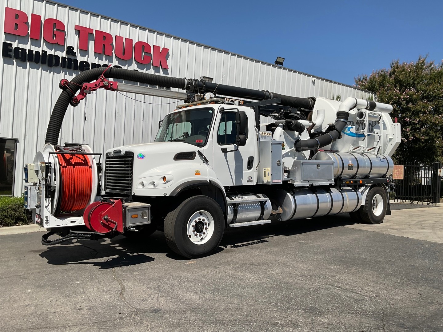 2012 Freightliner M2 Vactor 2100 Plus Hydro Excavation Vacuum Truck For ...