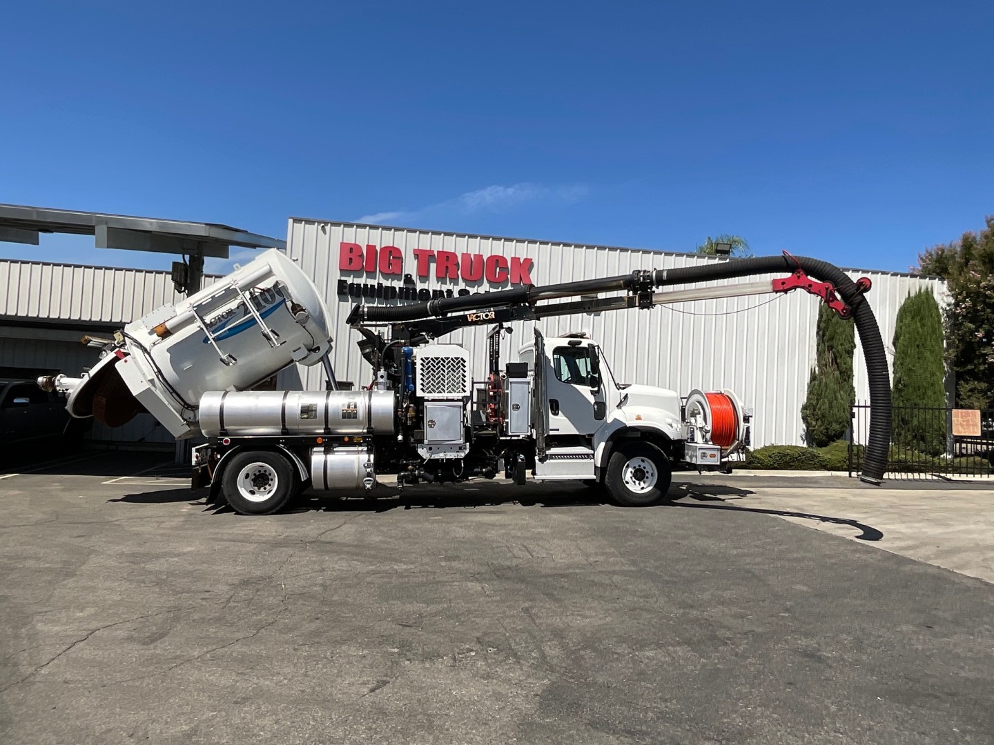 2012 Freightliner M2 Vactor 2100 Plus Hydro Excavation Vacuum Truck For ...