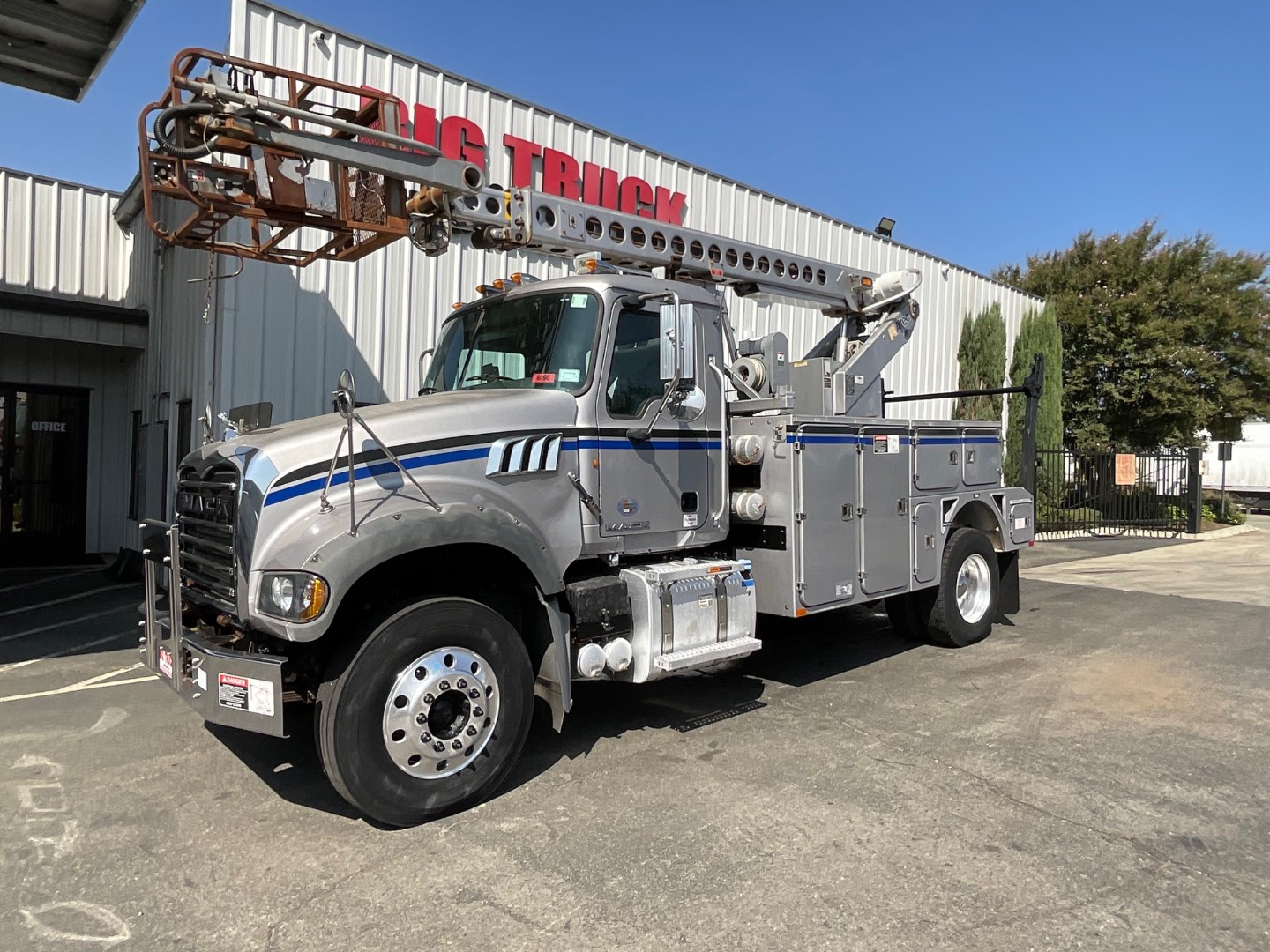 2012 Mack GU712 Altec AT40C Cable Placer Bucket Truck For Sale!