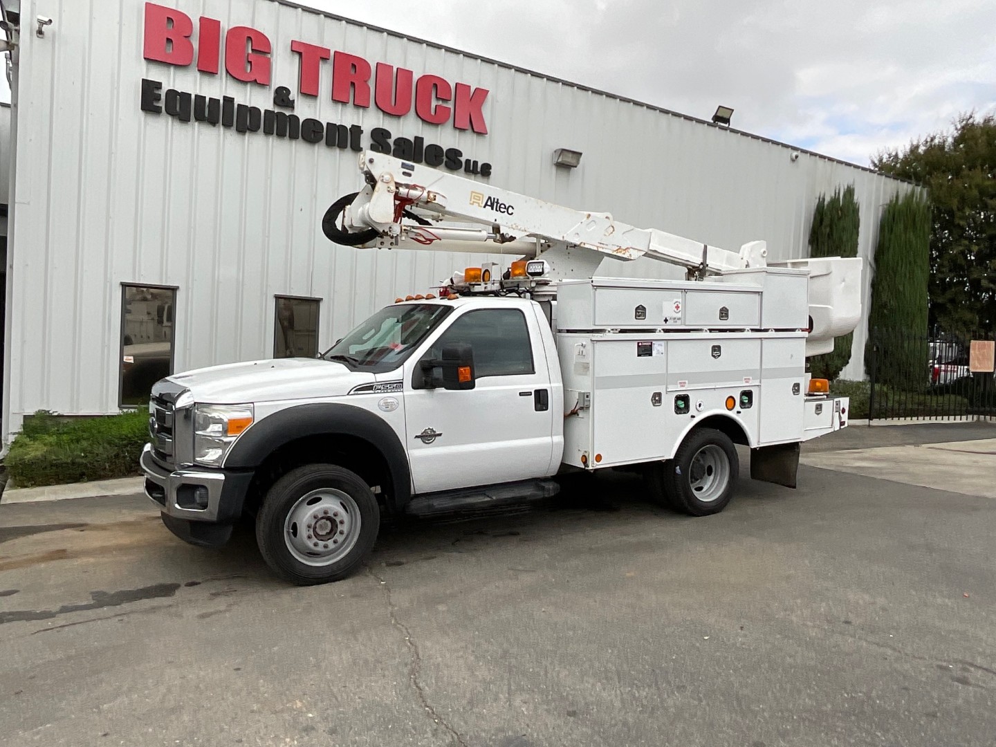 2016 Ford F550 4x4 Altec AT37G 42' Bucket Truck For Sale